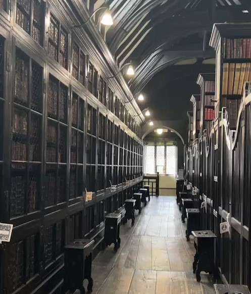 Guardians Wanted: Historic Library in Britain Offers £53,000 Annual ...
